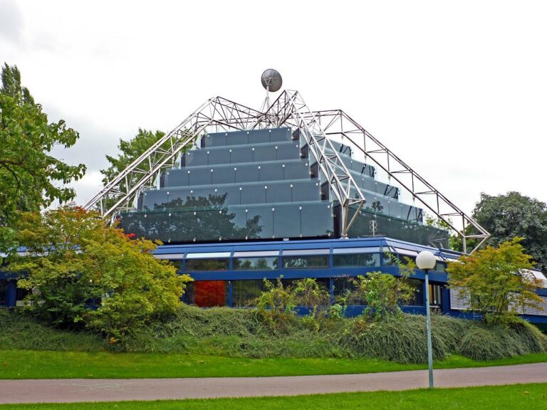 Luxus Parken Planetarium Stuttgart Bild