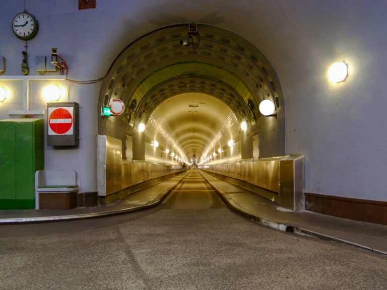 Alter Elbtunnel Ffnungszeiten